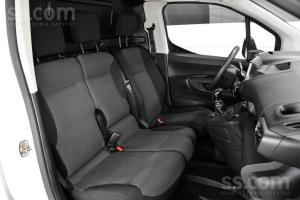 White Opel Combo 2021 in Riga, with an engine capacity of 1.50 L and mileage of 168 thousand km for 8990 €, photo 14 on AUTOMOTO.COM.LV