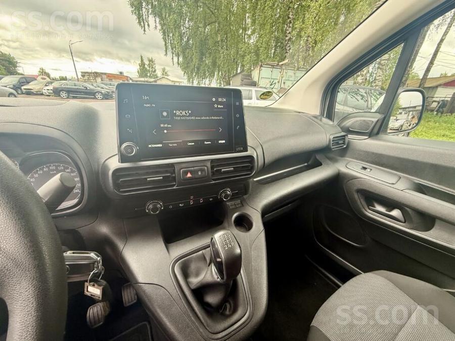 Balts Opel Combo 2021 Rīga, ar dzinēja tilpumu 1.50 L un nobraukumu 0 tūkst. km par 9990 €, foto 19 vietnē AUTOMOTO.COM.LV