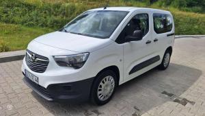Balts Opel Combo 2021 Viļņa, ar dzinēja tilpumu 1.50 L un nobraukumu 204 tūkst. km par 8450 €, foto  vietnē AUTOMOTO.COM.LV