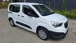 Balts Opel Combo 2021 Viļņa, ar dzinēja tilpumu 1.50 L un nobraukumu 204 tūkst. km par 8450 €, foto 6 vietnē AUTOMOTO.COM.LV