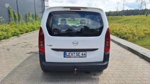 Balts Opel Combo 2021 Viļņa, ar dzinēja tilpumu 1.50 L un nobraukumu 204 tūkst. km par 8450 €, foto 10 vietnē AUTOMOTO.COM.LV