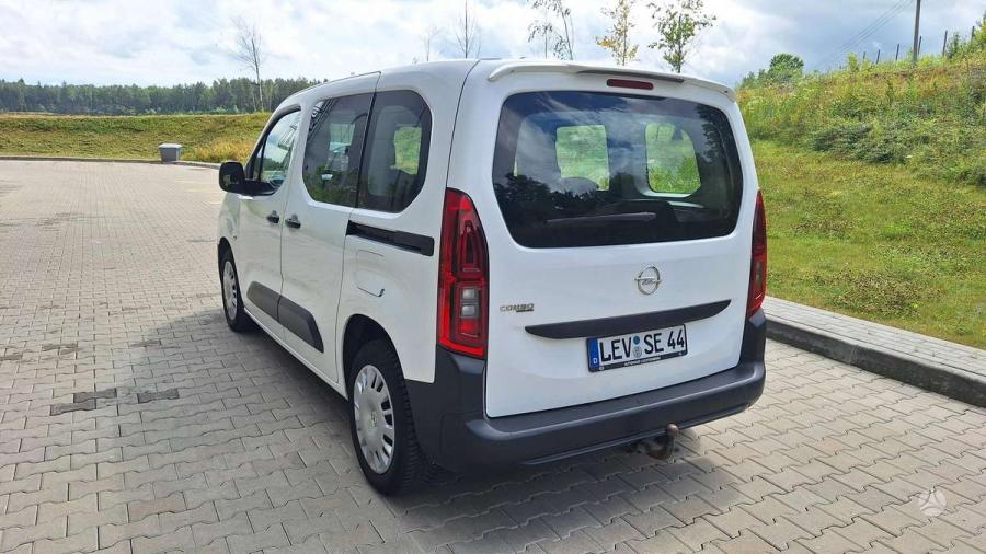 Balts Opel Combo 2021 Viļņa, ar dzinēja tilpumu 1.50 L un nobraukumu 204 tūkst. km par 8450 €, foto 11 vietnē AUTOMOTO.COM.LV