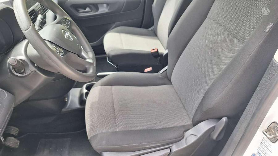 Balts Opel Combo 2021 Viļņa, ar dzinēja tilpumu 1.50 L un nobraukumu 204 tūkst. km par 8450 €, foto 15 vietnē AUTOMOTO.COM.LV