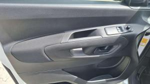 Balts Opel Combo 2021 Viļņa, ar dzinēja tilpumu 1.50 L un nobraukumu 204 tūkst. km par 8450 €, foto 17 vietnē AUTOMOTO.COM.LV