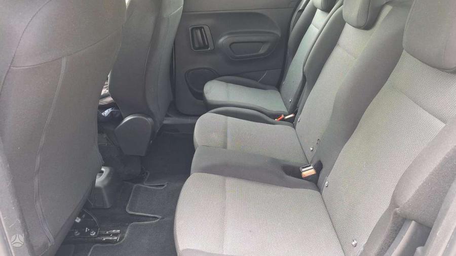 Balts Opel Combo 2021 Viļņa, ar dzinēja tilpumu 1.50 L un nobraukumu 204 tūkst. km par 8450 €, foto 30 vietnē AUTOMOTO.COM.LV