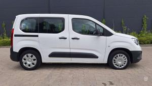 Balts Opel Combo 2021 Viļņa, ar dzinēja tilpumu 1.50 L un nobraukumu 204 tūkst. km par 8450 €, foto 36 vietnē AUTOMOTO.COM.LV