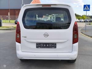White Opel Combo 2021 in Siauliai, with an engine capacity of 1.50 L and mileage of 202 thousand km for 10800 €, photo 7 on AUTOMOTO.COM.LV