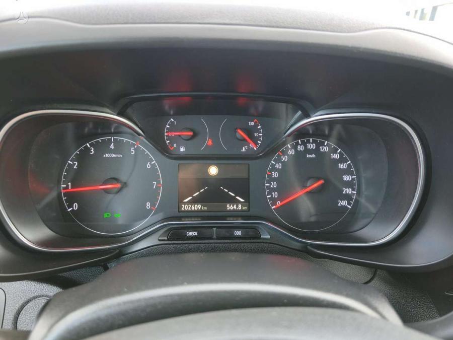 White Opel Combo 2021 in Siauliai, with an engine capacity of 1.50 L and mileage of 202 thousand km for 10800 €, photo 16 on AUTOMOTO.COM.LV