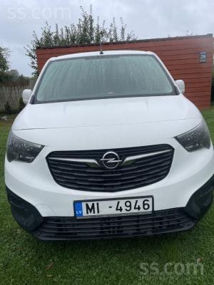 White Opel Combo 2021 in Riga, with an engine capacity of 1.50 L and mileage of 113 thousand km for 10700 €, photo  on AUTOMOTO.COM.LV