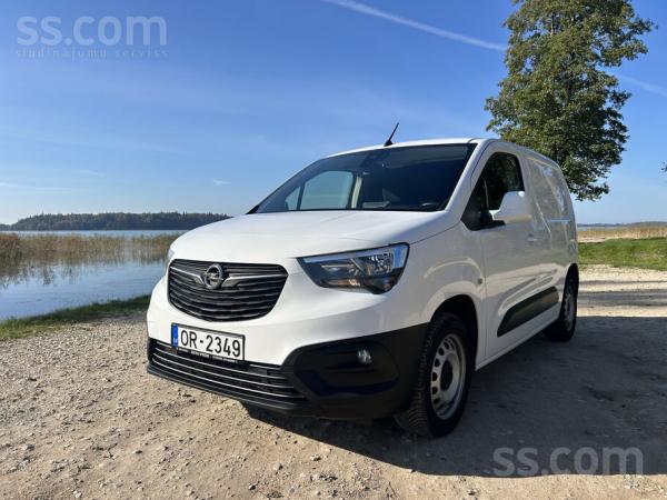 Balts Opel Combo 2021 Alūksne, ar dzinēja tilpumu 1.50 L un nobraukumu 0 tūkst. km par 7550 €, foto 1 vietnē AUTOMOTO.COM.LV