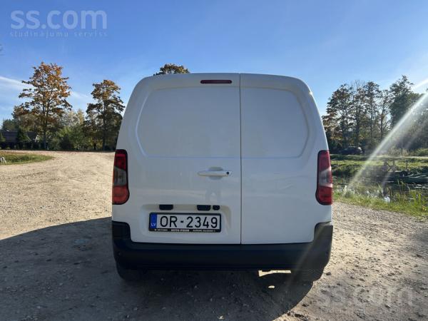Balts Opel Combo 2021 Alūksne, ar dzinēja tilpumu 1.50 L un nobraukumu 0 tūkst. km par 7550 €, foto 5 vietnē AUTOMOTO.COM.LV