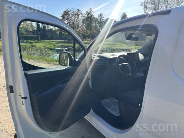 Balts Opel Combo 2021 Alūksne, ar dzinēja tilpumu 1.50 L un nobraukumu 0 tūkst. km par 7550 €, foto 11 vietnē AUTOMOTO.COM.LV