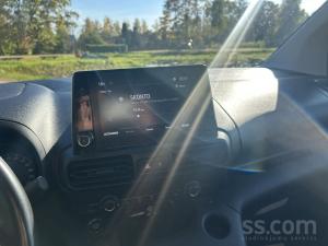 Balts Opel Combo 2021 Alūksne, ar dzinēja tilpumu 1.50 L un nobraukumu 0 tūkst. km par 7550 €, foto 17 vietnē AUTOMOTO.COM.LV