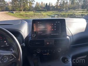 Balts Opel Combo 2021 Alūksne, ar dzinēja tilpumu 1.50 L un nobraukumu 0 tūkst. km par 7550 €, foto 22 vietnē AUTOMOTO.COM.LV