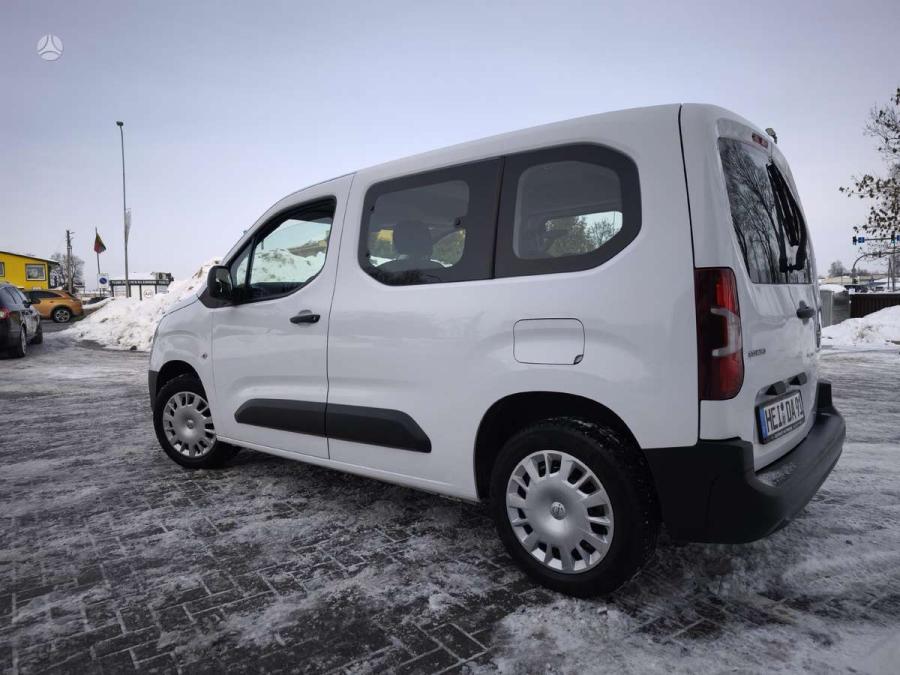 White Opel Combo 2022 in Taurage, with an engine capacity of 1.50 L and mileage of 136 thousand km for 8700 €, photo 27 on AUTOMOTO.COM.LV