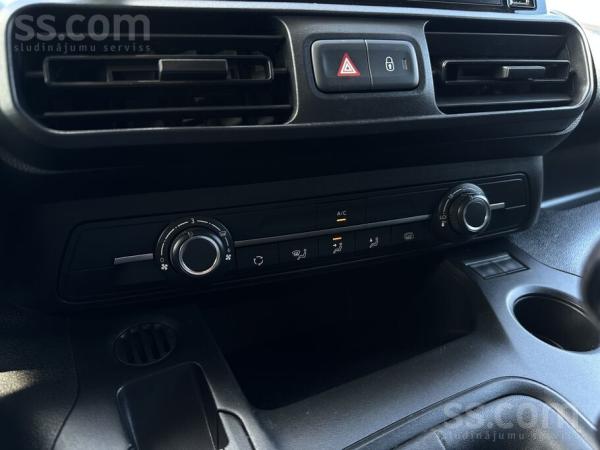 Balts Opel Combo 2022 Rīga, ar dzinēja tilpumu 1.50 L un nobraukumu 128 tūkst. km par 10950 €, foto 10 vietnē AUTOMOTO.COM.LV