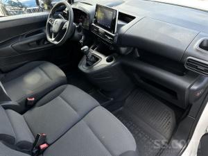 Balts Opel Combo 2022 Rīga, ar dzinēja tilpumu 1.50 L un nobraukumu 128 tūkst. km par 10950 €, foto 12 vietnē AUTOMOTO.COM.LV