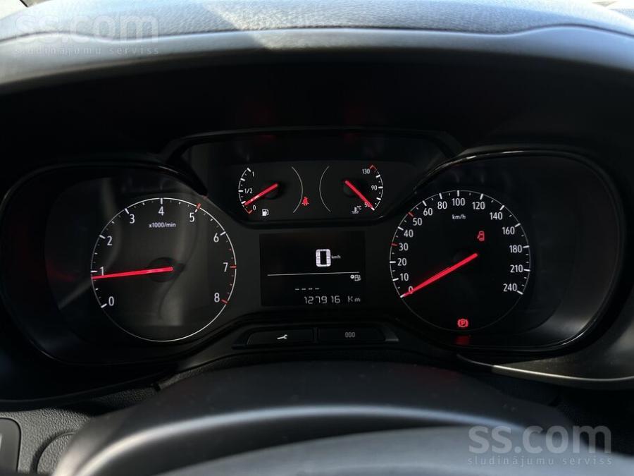 Balts Opel Combo 2022 Rīga, ar dzinēja tilpumu 1.50 L un nobraukumu 128 tūkst. km par 10950 €, foto 15 vietnē AUTOMOTO.COM.LV