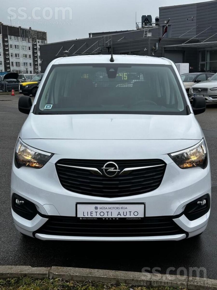 Balts Opel Combo 2023 Rīga, ar dzinēja tilpumu 1.50 L un nobraukumu 14 tūkst. km par 15500 €, foto 2 vietnē AUTOMOTO.COM.LV