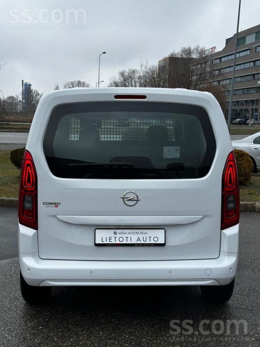 Balts Opel Combo 2023 Rīga, ar dzinēja tilpumu 1.50 L un nobraukumu 14 tūkst. km par 15500 €, foto 5 vietnē AUTOMOTO.COM.LV
