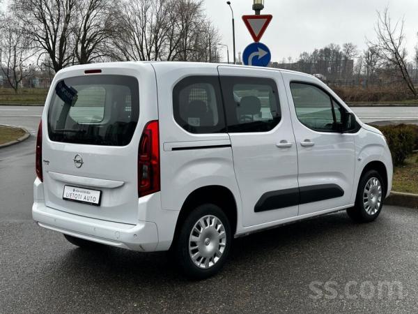 Balts Opel Combo 2023 Rīga, ar dzinēja tilpumu 1.50 L un nobraukumu 14 tūkst. km par 15500 €, foto 7 vietnē AUTOMOTO.COM.LV