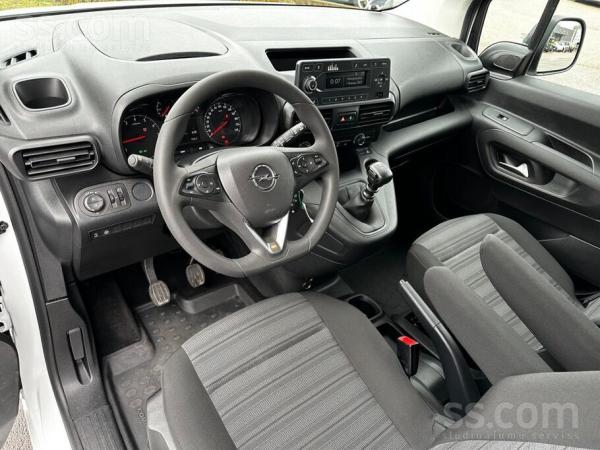 Balts Opel Combo 2023 Rīga, ar dzinēja tilpumu 1.50 L un nobraukumu 14 tūkst. km par 15500 €, foto 8 vietnē AUTOMOTO.COM.LV