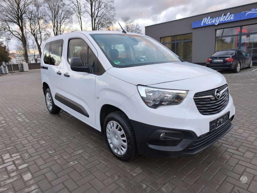 Balts Opel Combo 2023 Tauragė, ar dzinēja tilpumu 1.50 L un nobraukumu 128 tūkst. km par 8200 €, foto 11 vietnē AUTOMOTO.COM.LV