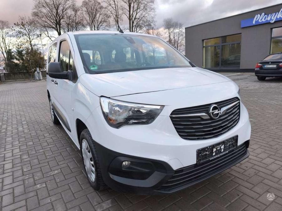 Balts Opel Combo 2023 Tauragė, ar dzinēja tilpumu 1.50 L un nobraukumu 128 tūkst. km par 8200 €, foto 13 vietnē AUTOMOTO.COM.LV