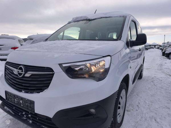 Balts Opel Combo 2023 Tauragė, ar dzinēja tilpumu 1.50 L un nobraukumu 128 tūkst. km par 8000 €, foto 5 vietnē AUTOMOTO.COM.LV