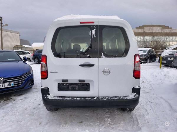 Balts Opel Combo 2023 Tauragė, ar dzinēja tilpumu 1.50 L un nobraukumu 128 tūkst. km par 8000 €, foto 8 vietnē AUTOMOTO.COM.LV
