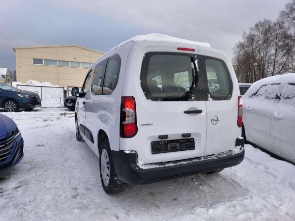 Balts Opel Combo 2023 Tauragė, ar dzinēja tilpumu 1.50 L un nobraukumu 128 tūkst. km par 8000 €, foto 9 vietnē AUTOMOTO.COM.LV
