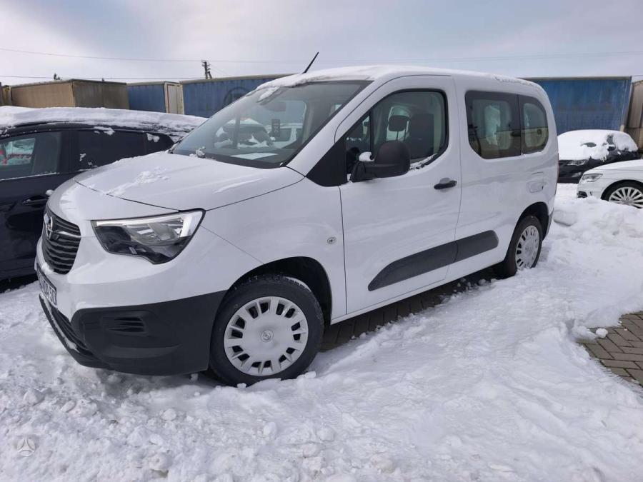 Balts Opel Combo 2023 Tauragė, ar dzinēja tilpumu 1.50 L un nobraukumu 128 tūkst. km par 8000 €, foto 11 vietnē AUTOMOTO.COM.LV
