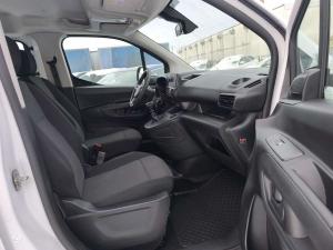 Balts Opel Combo 2023 Tauragė, ar dzinēja tilpumu 1.50 L un nobraukumu 128 tūkst. km par 8000 €, foto 30 vietnē AUTOMOTO.COM.LV
