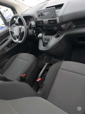 Balts Opel Combo 2023 Tauragė, ar dzinēja tilpumu 1.50 L un nobraukumu 128 tūkst. km par 8000 €, foto 33 vietnē AUTOMOTO.COM.LV