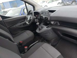 Balts Opel Combo 2023 Tauragė, ar dzinēja tilpumu 1.50 L un nobraukumu 128 tūkst. km par 8000 €, foto 34 vietnē AUTOMOTO.COM.LV