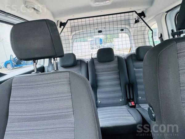 Balts Opel Combo 2023 Rīga, ar dzinēja tilpumu 1.70 L un nobraukumu 43 tūkst. km par 19800 €, foto 7 vietnē AUTOMOTO.COM.LV