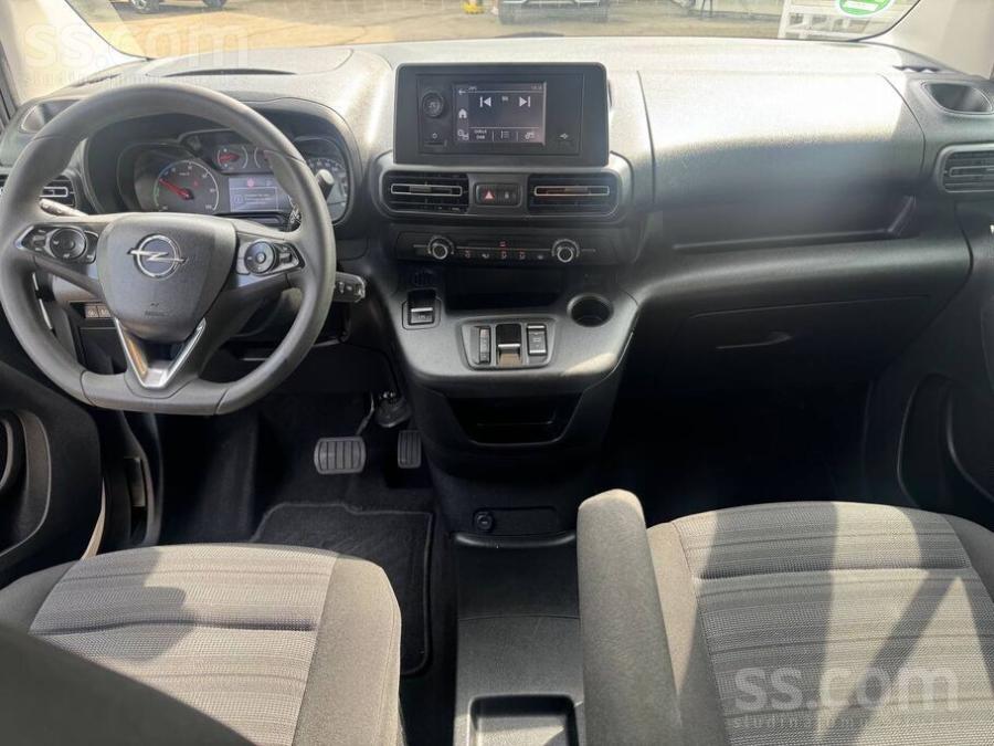 Balts Opel Combo 2023 Rīga, ar dzinēja tilpumu 1.70 L un nobraukumu 43 tūkst. km par 19800 €, foto 13 vietnē AUTOMOTO.COM.LV