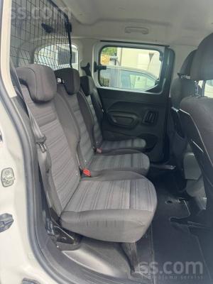 Balts Opel Combo 2023 Rīga, ar dzinēja tilpumu 1.70 L un nobraukumu 43 tūkst. km par 19800 €, foto 14 vietnē AUTOMOTO.COM.LV