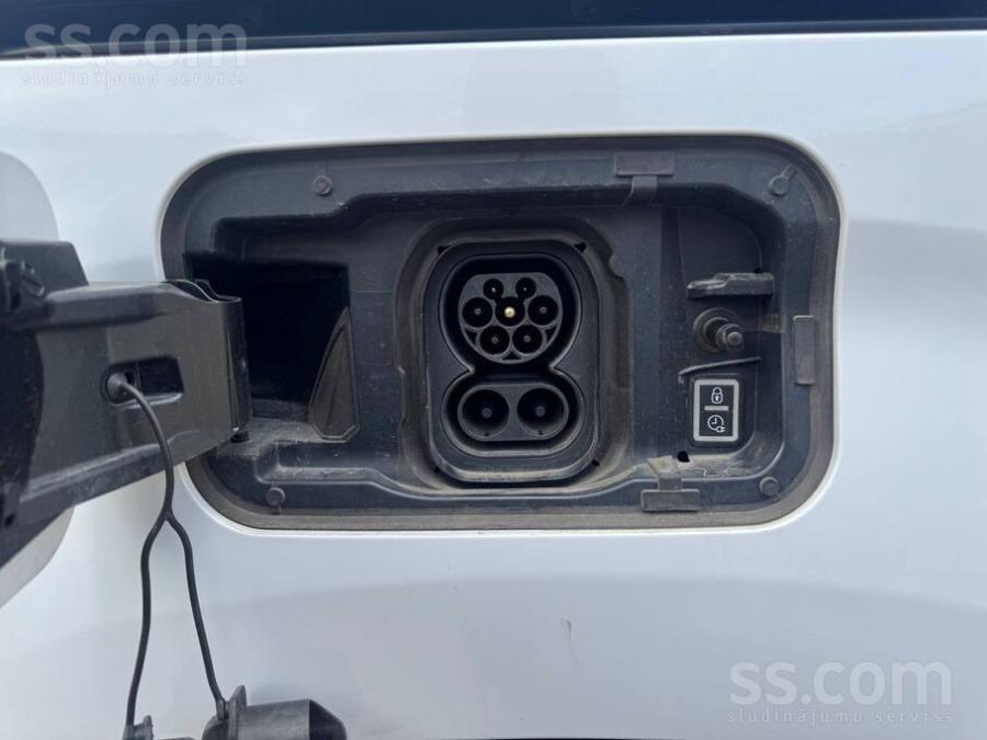 Balts Opel Combo 2023 Rīga, ar dzinēja tilpumu 1.70 L un nobraukumu 43 tūkst. km par 19800 €, foto 17 vietnē AUTOMOTO.COM.LV