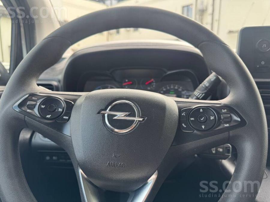 Balts Opel Combo 2023 Rīga, ar dzinēja tilpumu 1.70 L un nobraukumu 43 tūkst. km par 19800 €, foto 20 vietnē AUTOMOTO.COM.LV