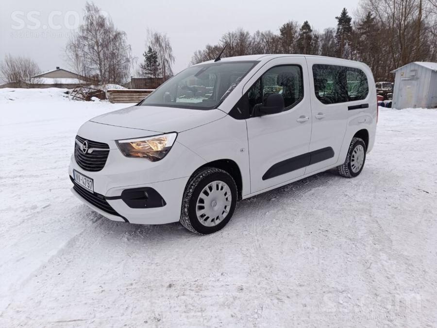 White Opel Combo 2024 in Riga, with an engine capacity of 1.50 L and mileage of 54 thousand km for 18500 €, photo 1 on AUTOMOTO.COM.LV