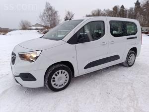 White Opel Combo 2024 in Riga, with an engine capacity of 1.50 L and mileage of 54 thousand km for 18500 €, photo 2 on AUTOMOTO.COM.LV