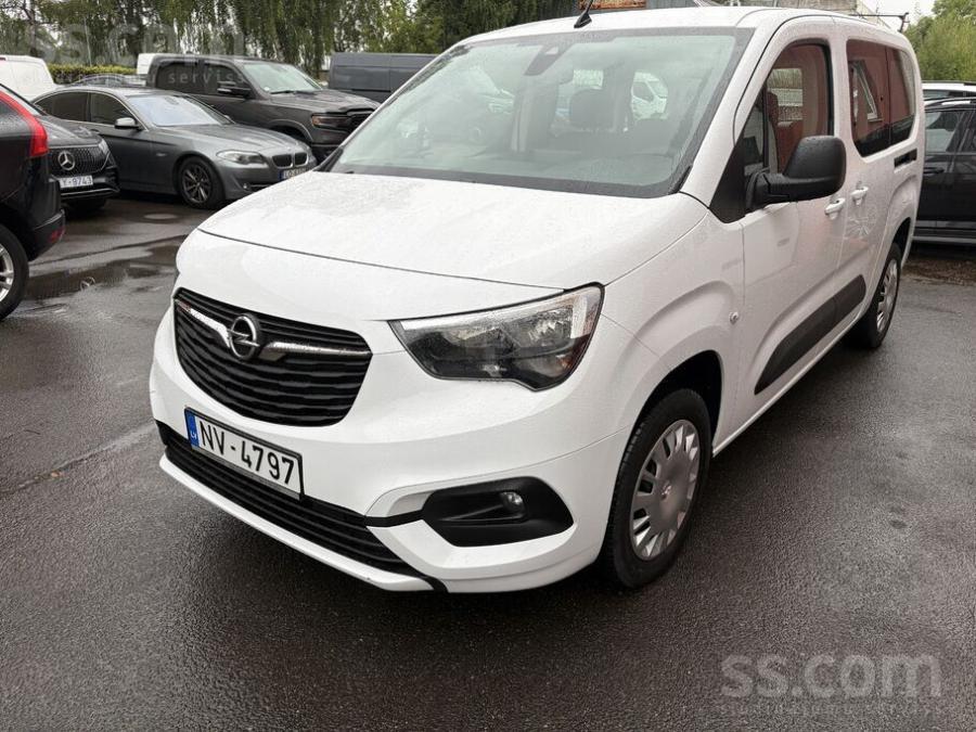 Balts Opel Combo 2024 Rīga, ar dzinēja tilpumu 1.50 L un nobraukumu 70 tūkst. km par 15800 €, foto 1 vietnē AUTOMOTO.COM.LV
