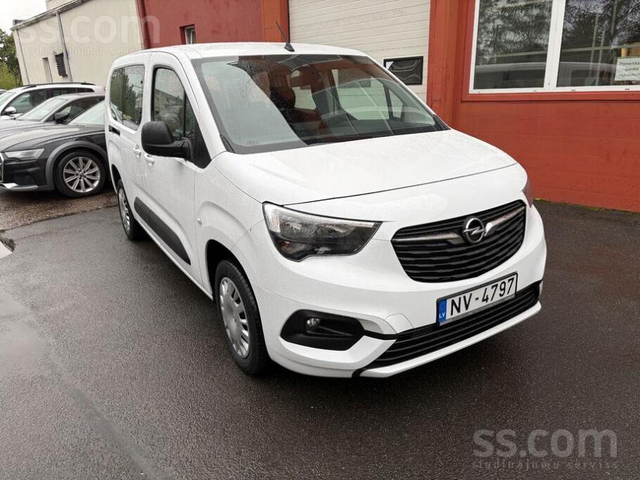 Balts Opel Combo 2024 Rīga, ar dzinēja tilpumu 1.50 L un nobraukumu 70 tūkst. km par 15800 €, foto 3 vietnē AUTOMOTO.COM.LV