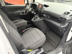 Balts Opel Combo 2024 Rīga, ar dzinēja tilpumu 1.50 L un nobraukumu 70 tūkst. km par 15800 €, foto 6 vietnē AUTOMOTO.COM.LV