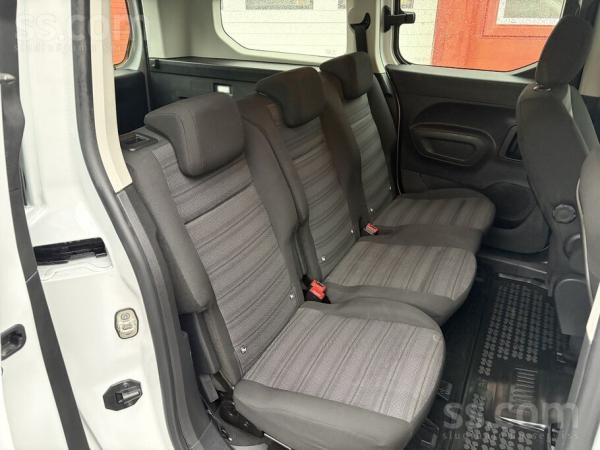Balts Opel Combo 2024 Rīga, ar dzinēja tilpumu 1.50 L un nobraukumu 70 tūkst. km par 15800 €, foto 7 vietnē AUTOMOTO.COM.LV