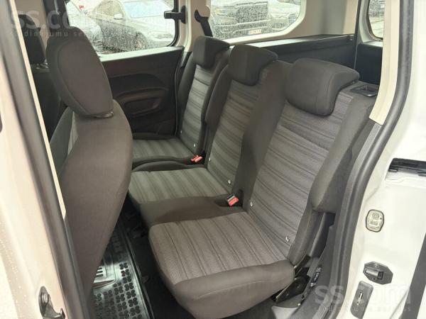 Balts Opel Combo 2024 Rīga, ar dzinēja tilpumu 1.50 L un nobraukumu 70 tūkst. km par 15800 €, foto 9 vietnē AUTOMOTO.COM.LV