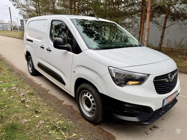 Balts Opel Combo 2022 Kauņa, ar dzinēja tilpumu 1.50 L un nobraukumu 123 tūkst. km par 10500 €, foto 1 vietnē AUTOMOTO.COM.LV