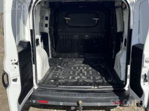 Balts Opel Combo 2017 Jelgava, ar dzinēja tilpumu 1.30 L un nobraukumu 152 tūkst. km par 4990 €, foto 8 vietnē AUTOMOTO.COM.LV