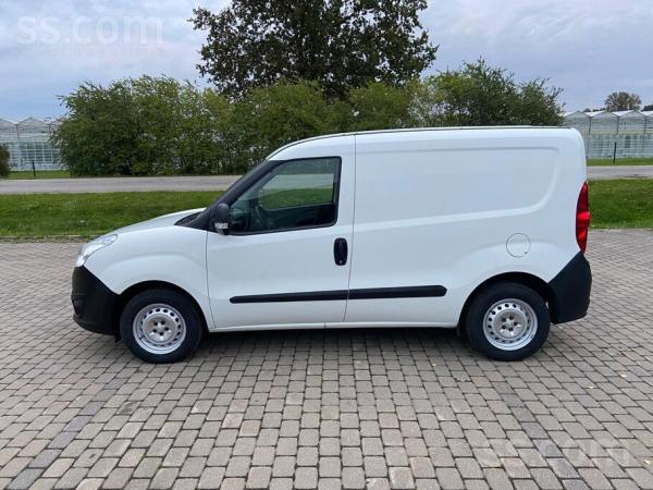 Opel Combo 2018 CÄsis vietnÄ Balts Opel Combo 2018 CÄsis, ar dzinÄja tilpumu 1.20 L un nobraukumu 0 tÅ«kst. km par 4990 ā¬, foto 8 vietnÄ AUTOMOTO.COM.LV